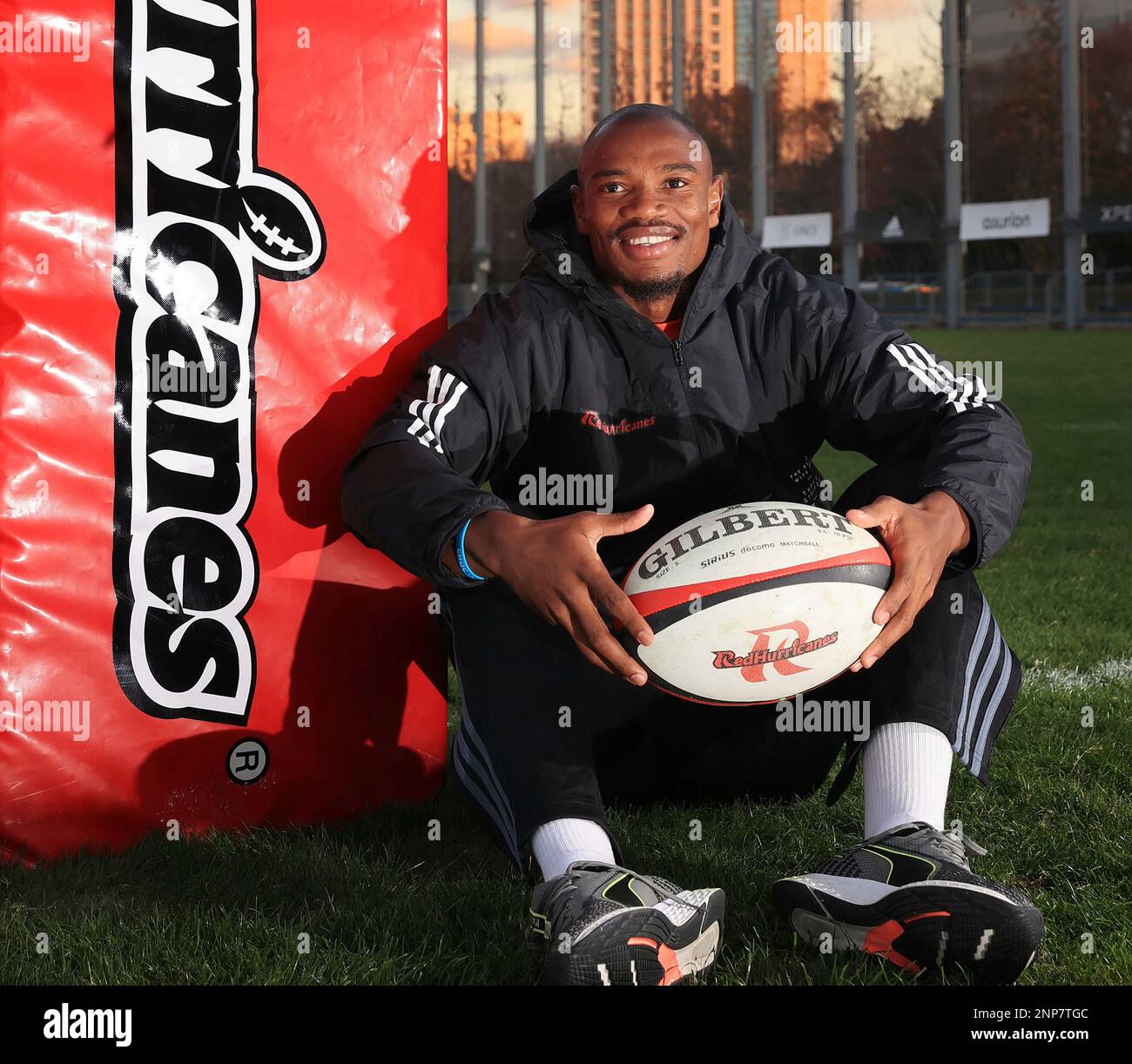 Makazole Mapimpi, a South African professional rugby union player for ...