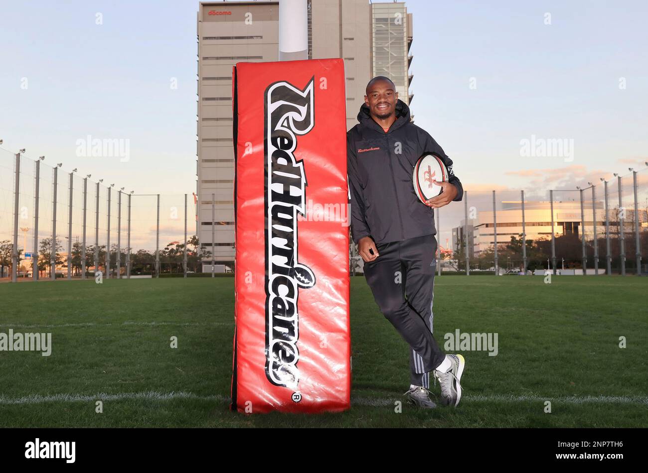 Makazole Mapimpi, a South African professional rugby union player for ...