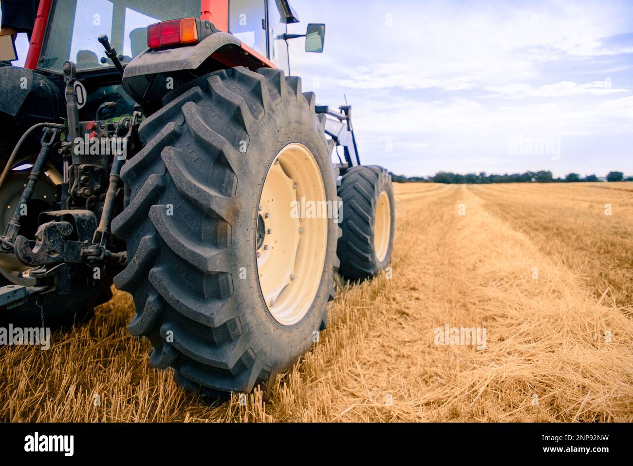 Tractor grain cart on hi-res stock photography and images - Alamy