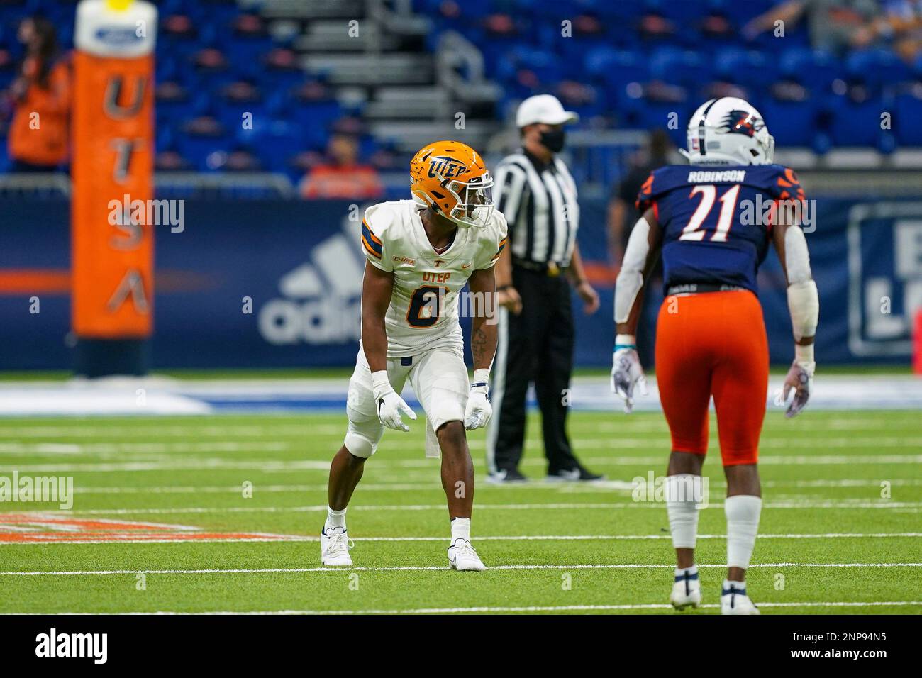 SAN ANTONIO, TX - NOVEMBER 14: UTEP Miners wide receiver Jacob Cowing ...