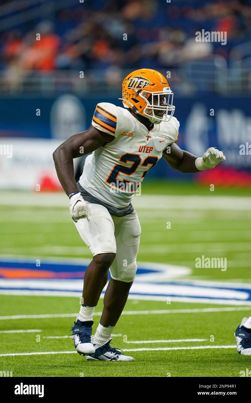 SAN ANTONIO, TX - NOVEMBER 14: UTEP Miners defensive end Praise ...
