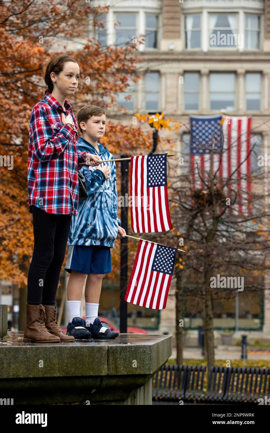 Mallory Knott, 13, of Clarks Summit, Pa. and her brother Colin, 11 ...