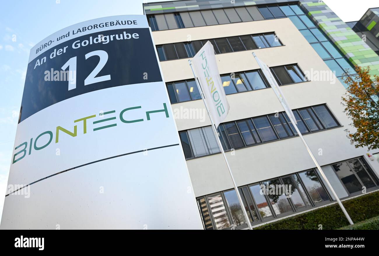 Exterior view of the headquarters of the German biotechnology company ...