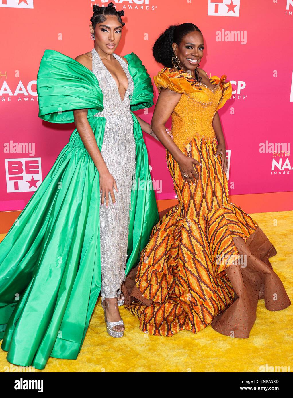 PASADENA, LOS ANGELES, CALIFORNIA, USA - FEBRUARY 25: Ivy-Victoria ...