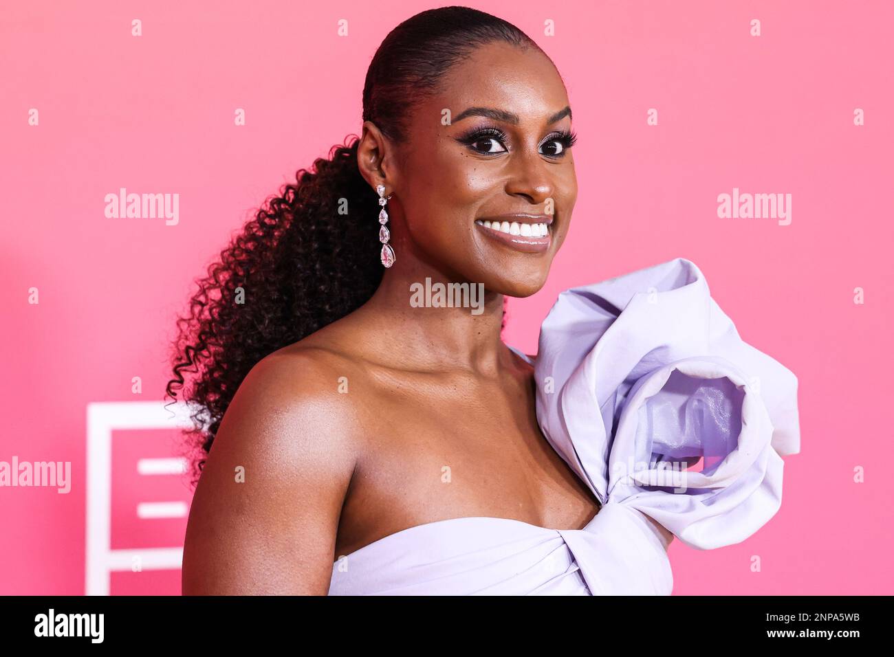 PASADENA, LOS ANGELES, CALIFORNIA, USA - FEBRUARY 25: Issa Rae arrives ...