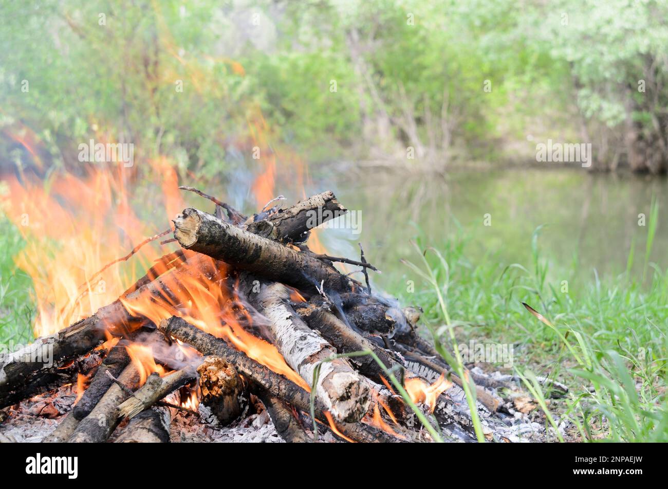 Beautiful fire pit burns on hi-res stock photography and images - Alamy