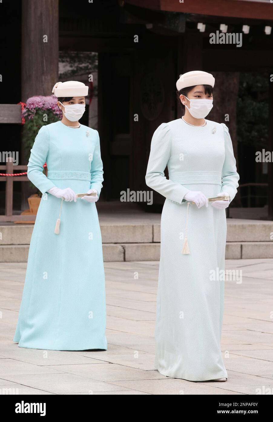 Princess Mako and Princess Kako of Akishino visit Meiji Jingu Shrine to ...