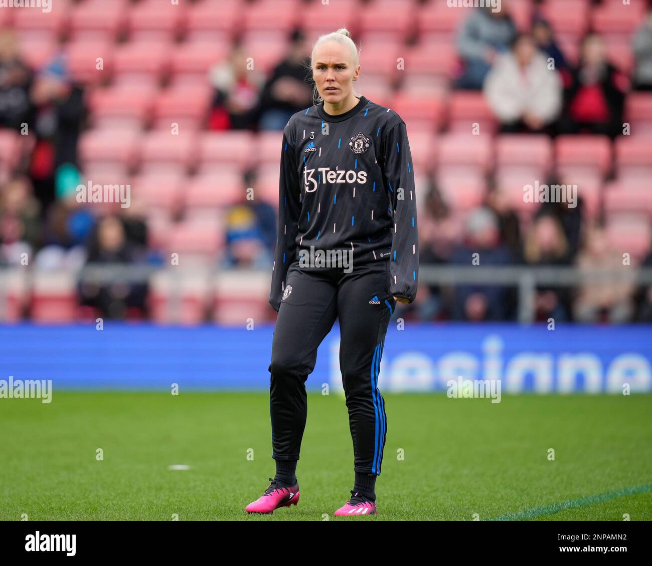 Maria Thorisdottir #3 of Manchester United warms up before the Vitality ...