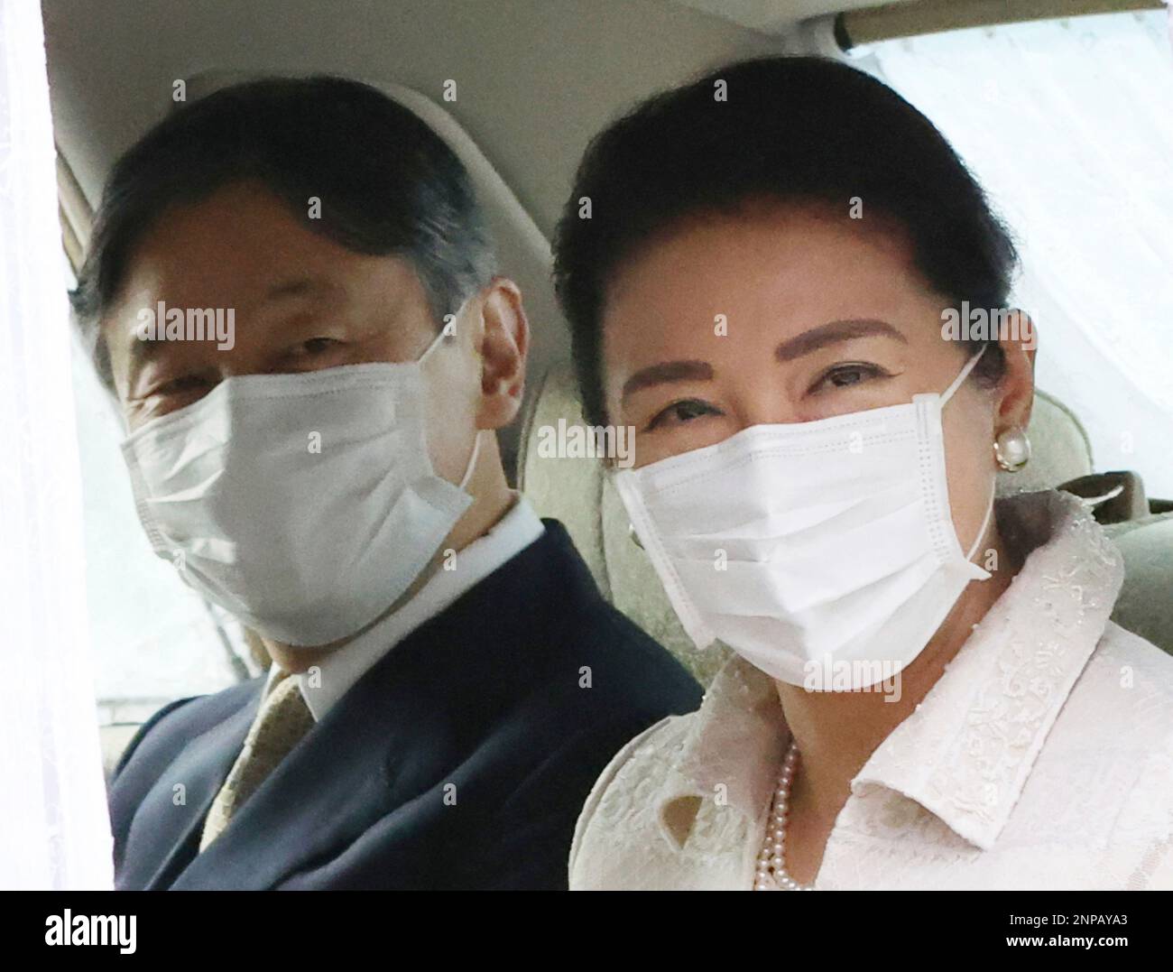 Japan's Emperor Naruhito and Empress Masako enter the Imperial Palace ...