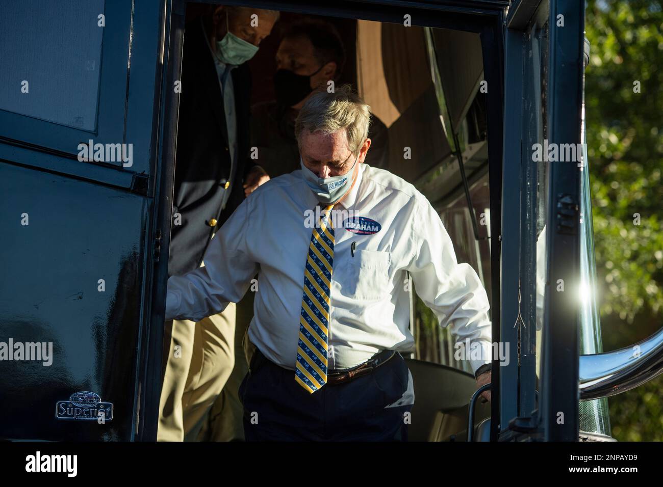 UNITED STATES - NOVEMBER 1: Rep. Joe Wilson, R-S.C., front, and Sen ...