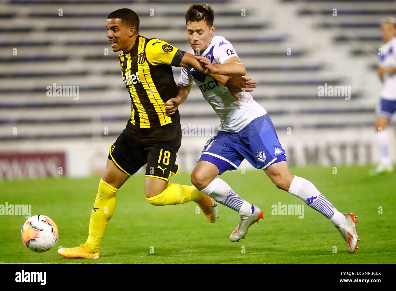 Miguel David Terans of Uruguay's Penarol, left, and Tomas Guidara of ...