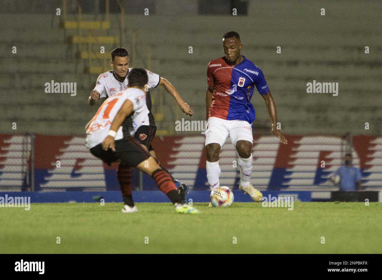 PR - Curitiba - 10/26/2020 - BRASILEIRO B 2020, PARANA CLUBE X OESTE ...