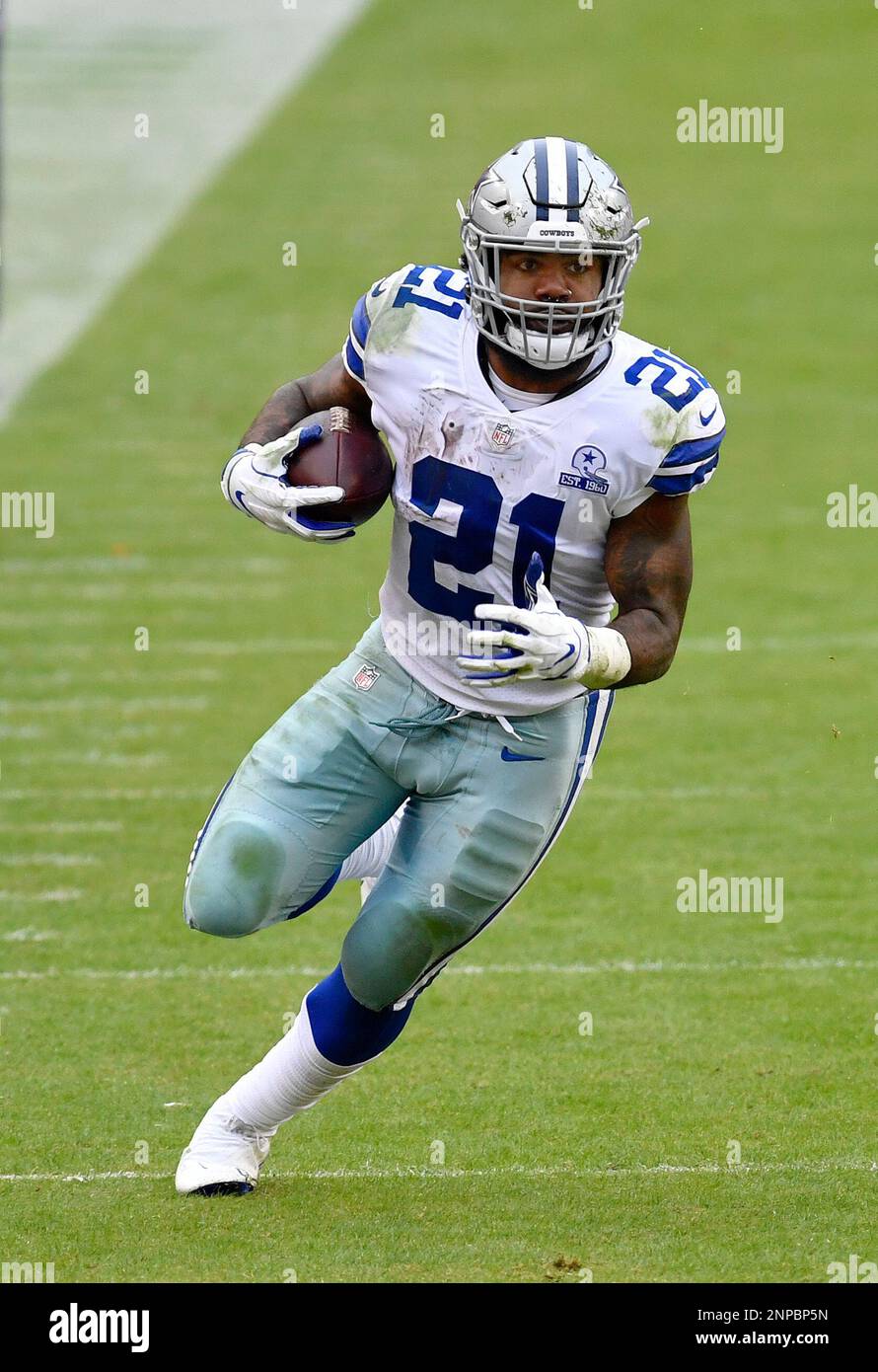 LANDOVER, MD - OCTOBER 25: Cowboys running back Ezekiel Zeke Elliott ...