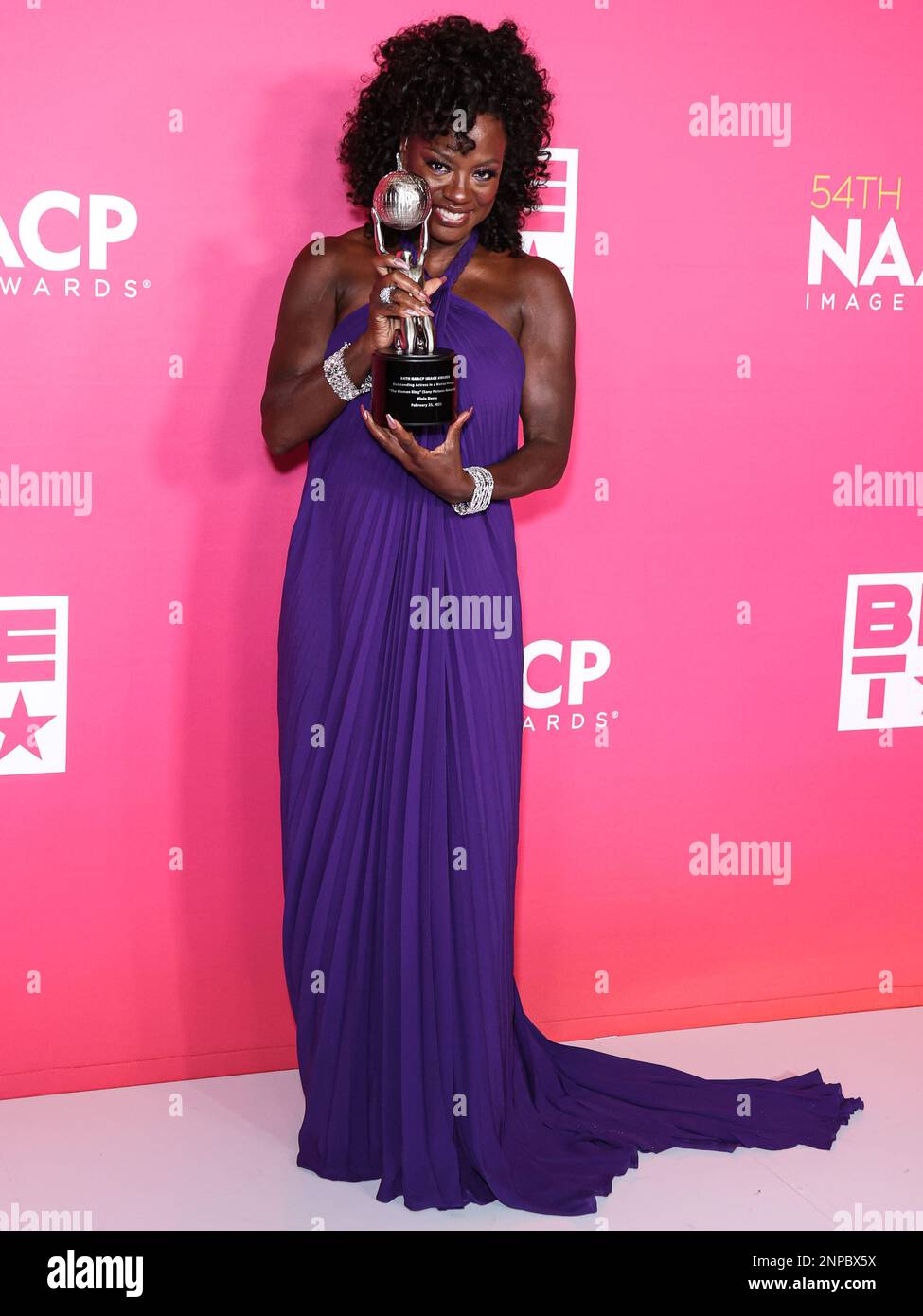 Actress viola davis poses image hi-res stock photography and images - Alamy