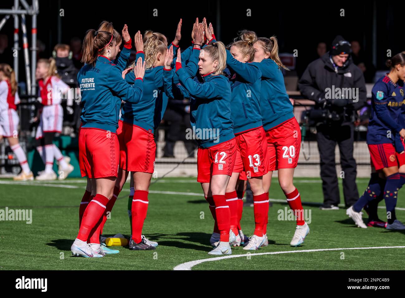 ENSCHEDE, NETHERLANDS - FEBRUARY 26: Kim Everaerts of FC Twente during ...