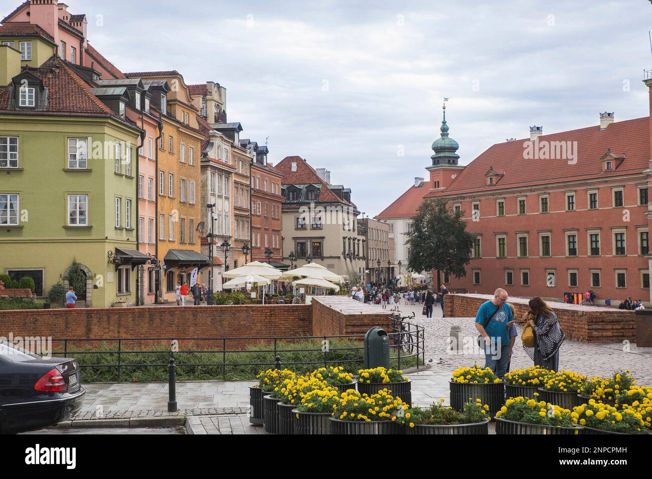 Market square warsaw hi-res stock photography and images - Alamy