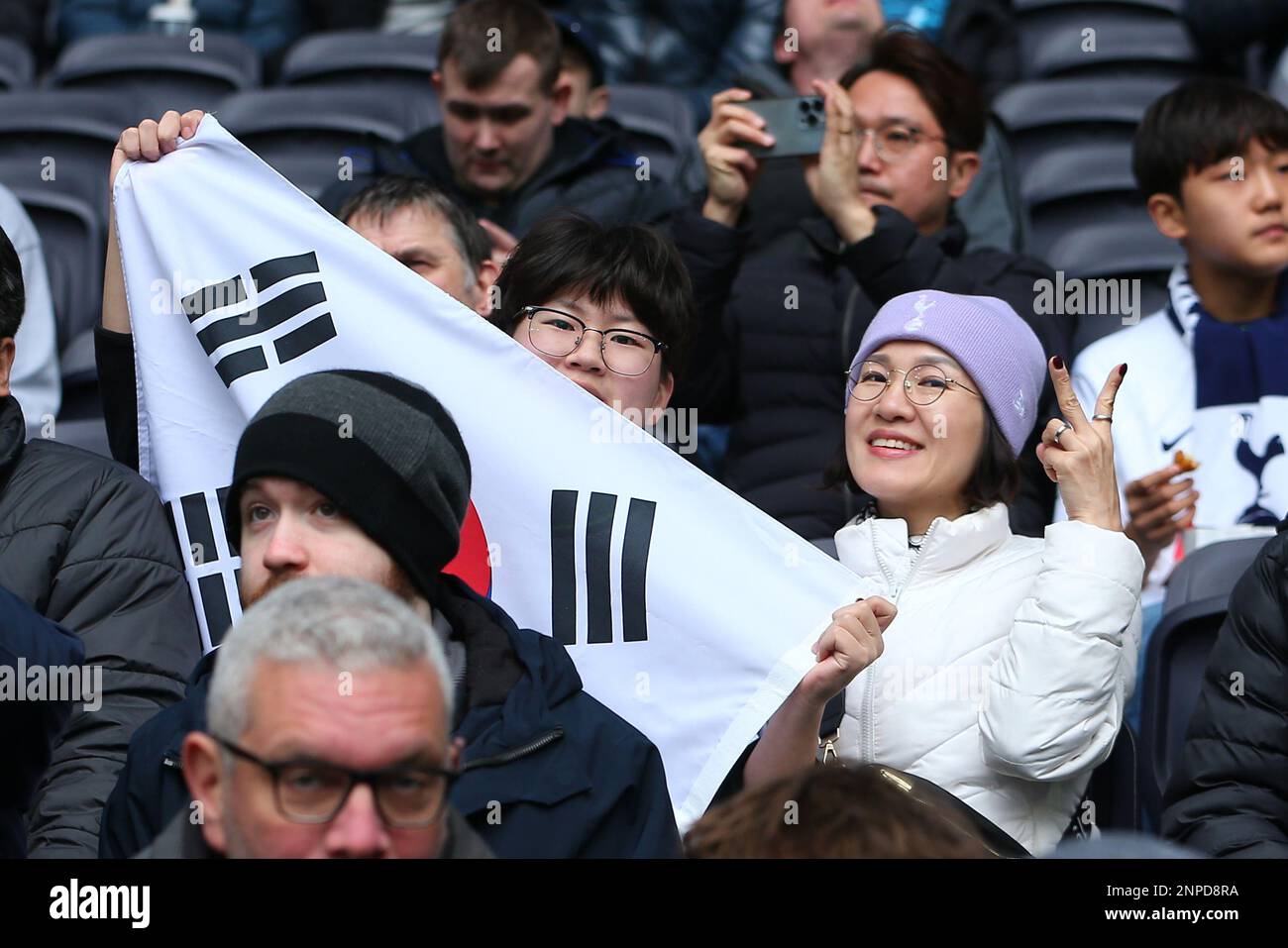 Tottenham Hotspur Stadium, London, UK. 26th Feb, 2023. Premier League ...
