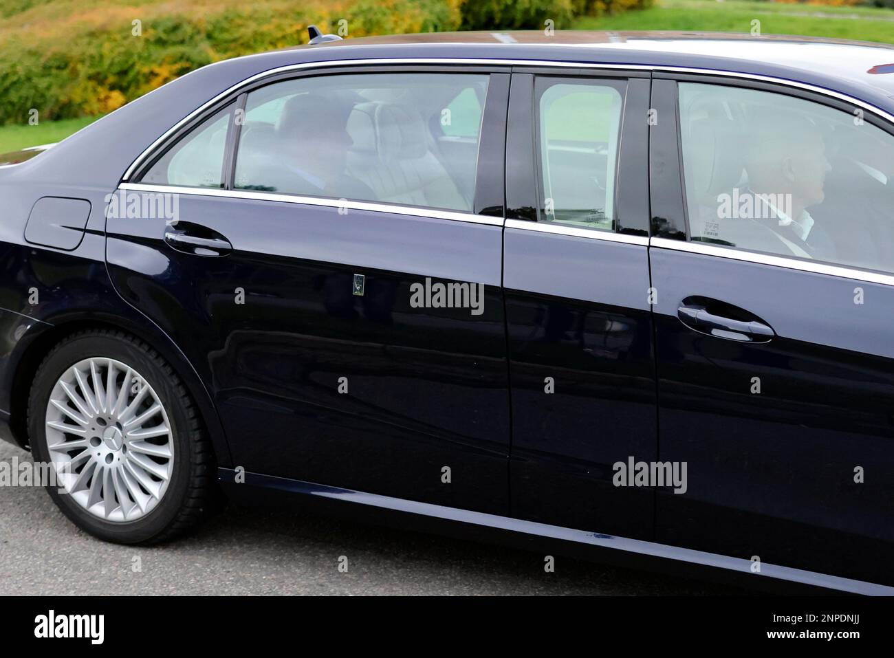 Norway's King Harald arrives Rikshospitalet for a heart valve operation ...