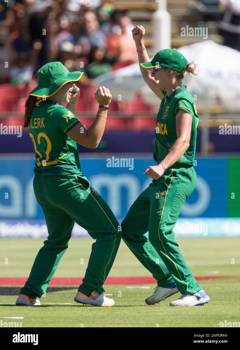 South Africa's Nadine De Klerk, left. celebrates with teammate Anneke ...