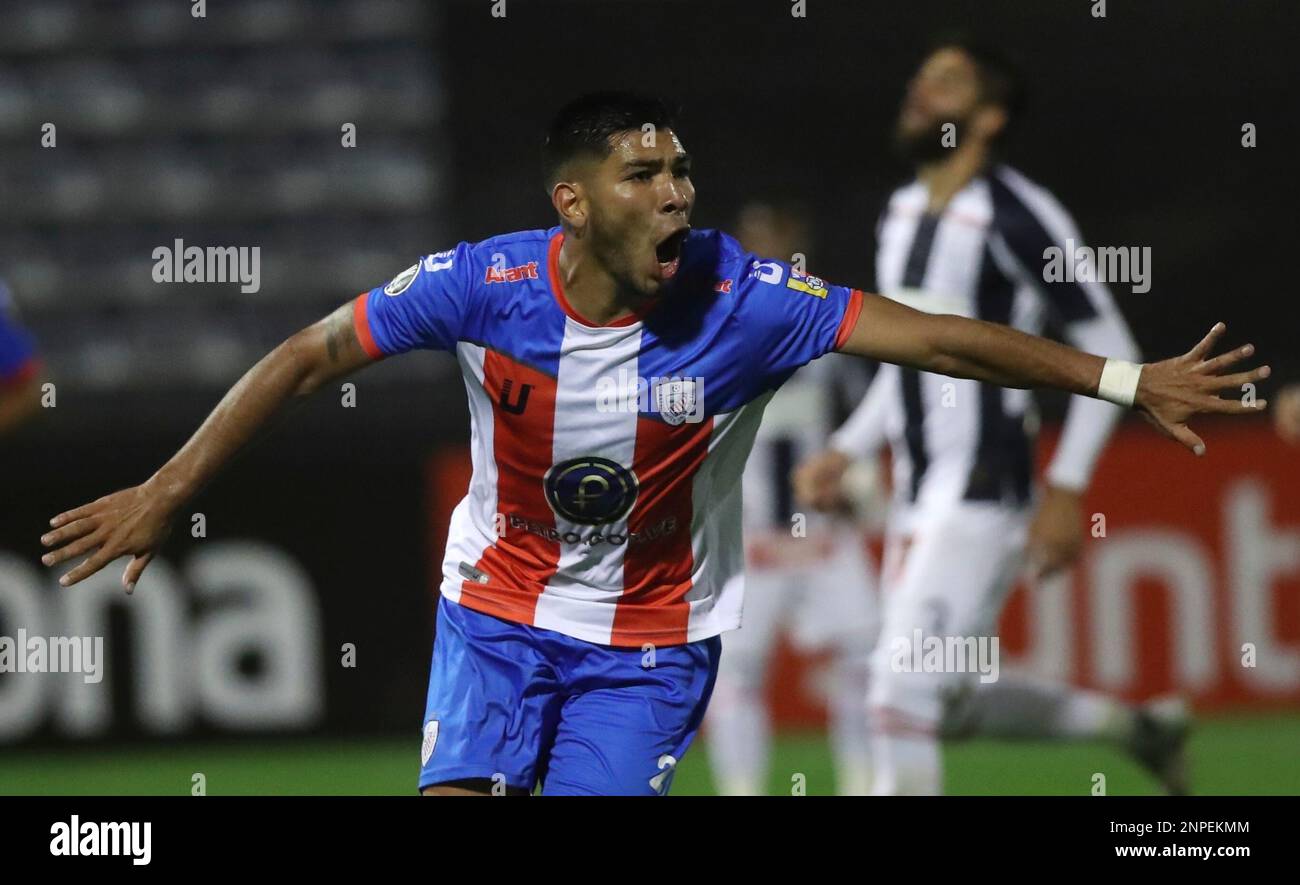 Jose Rivas Mendez of Venezuela's Estudiantes de Merida FC, celebrates ...
