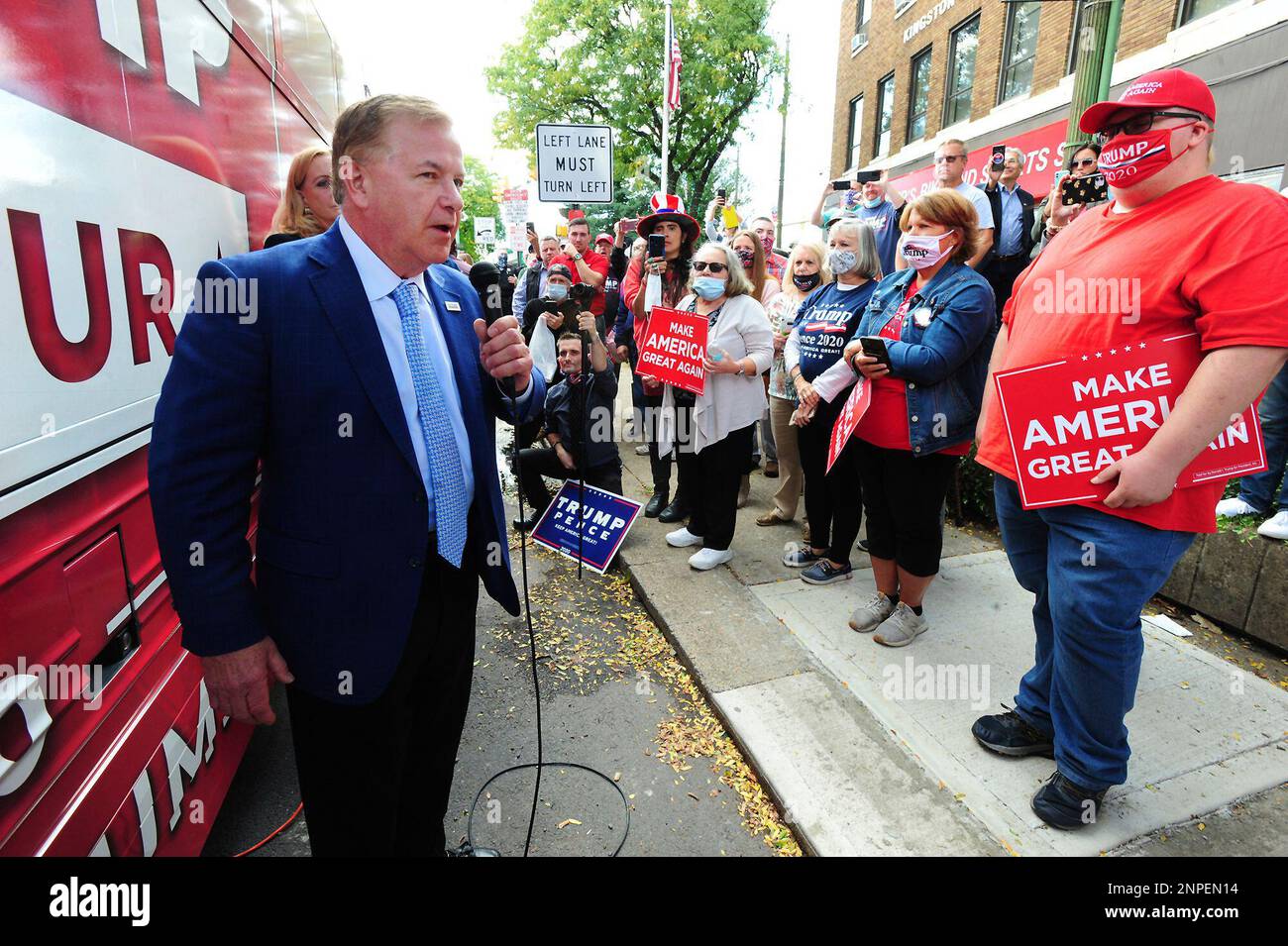 Mark McCloskey, left, and his wife Patricia, St. Louis homeowners who ...