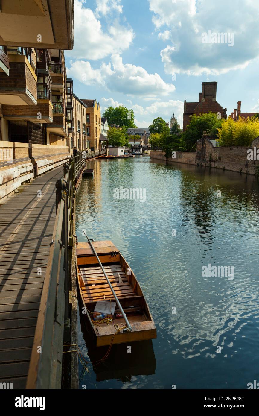 Cambridge skyline cambridgeshire hi-res stock photography and images ...