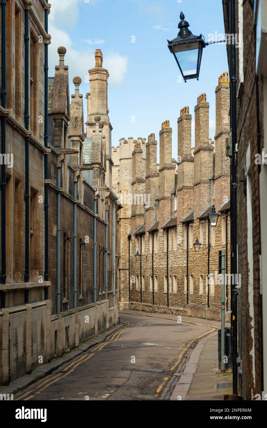 Spring morning on Trinity Lane in Cambridge city centre Stock Photo - Alamy