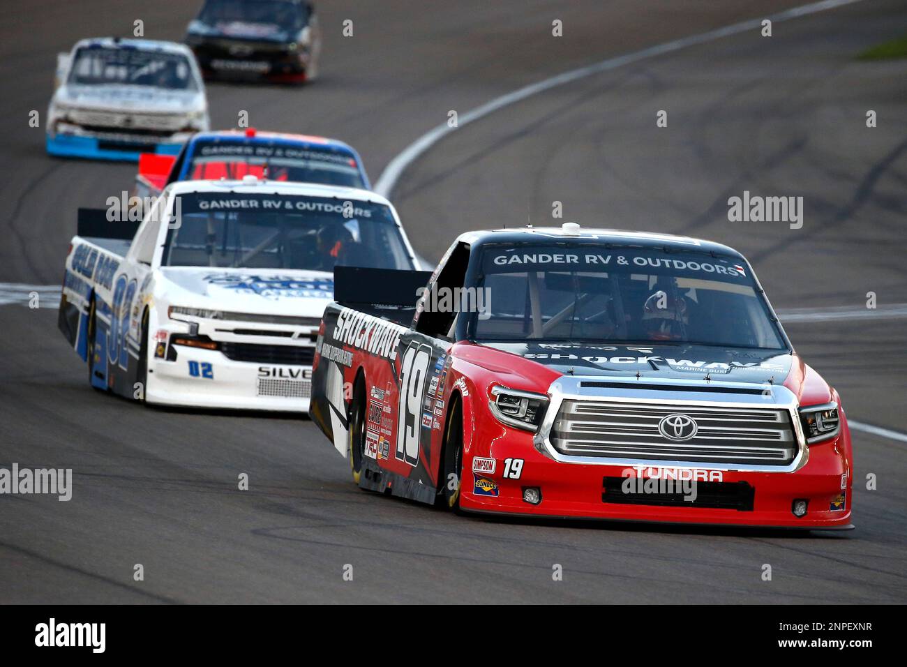 #19: Derek Kraus, McAnally Hilgemann Racing, Toyota Tundra SHOCKWAVE ...