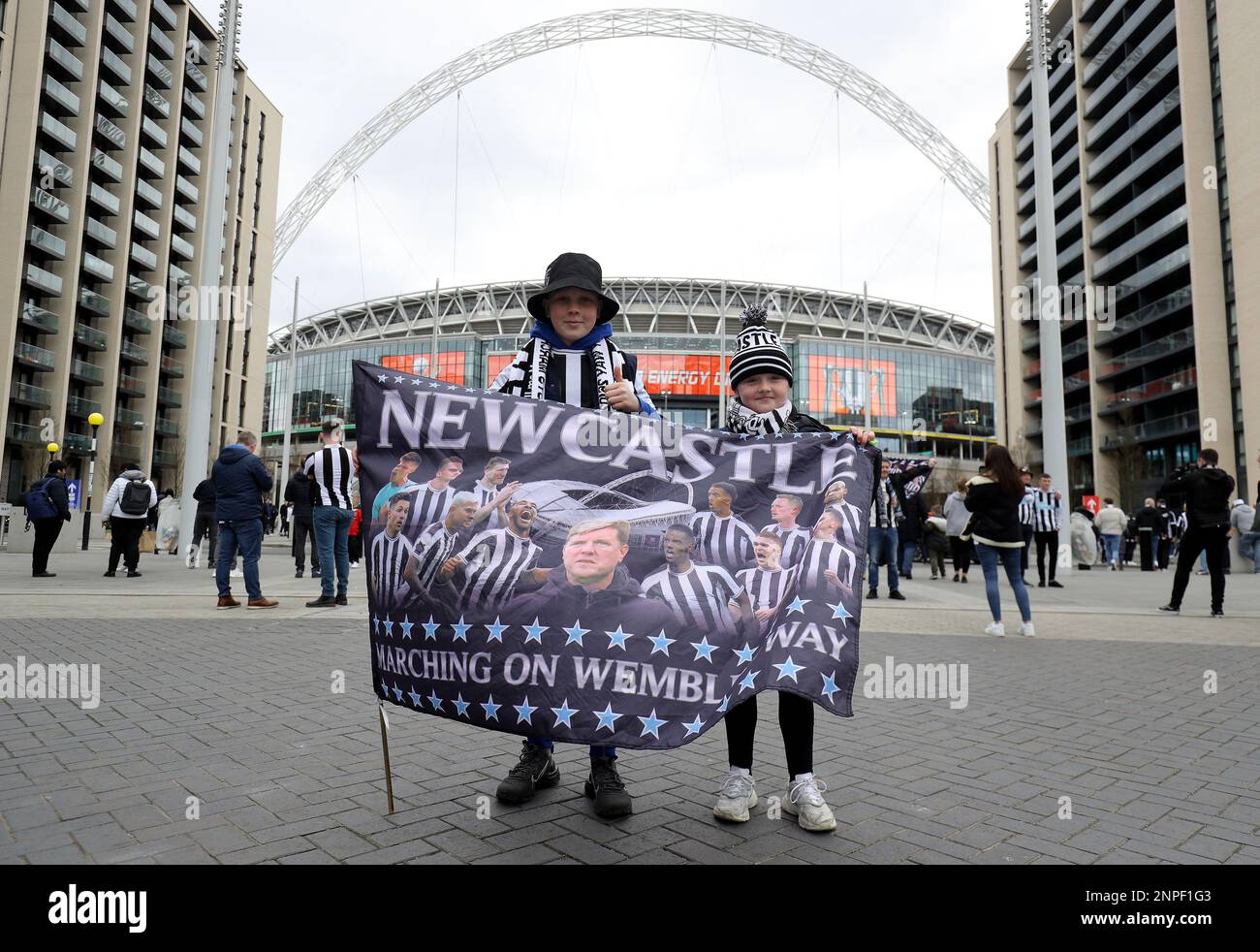 Newcastle united fans hi-res stock photography and images - Alamy