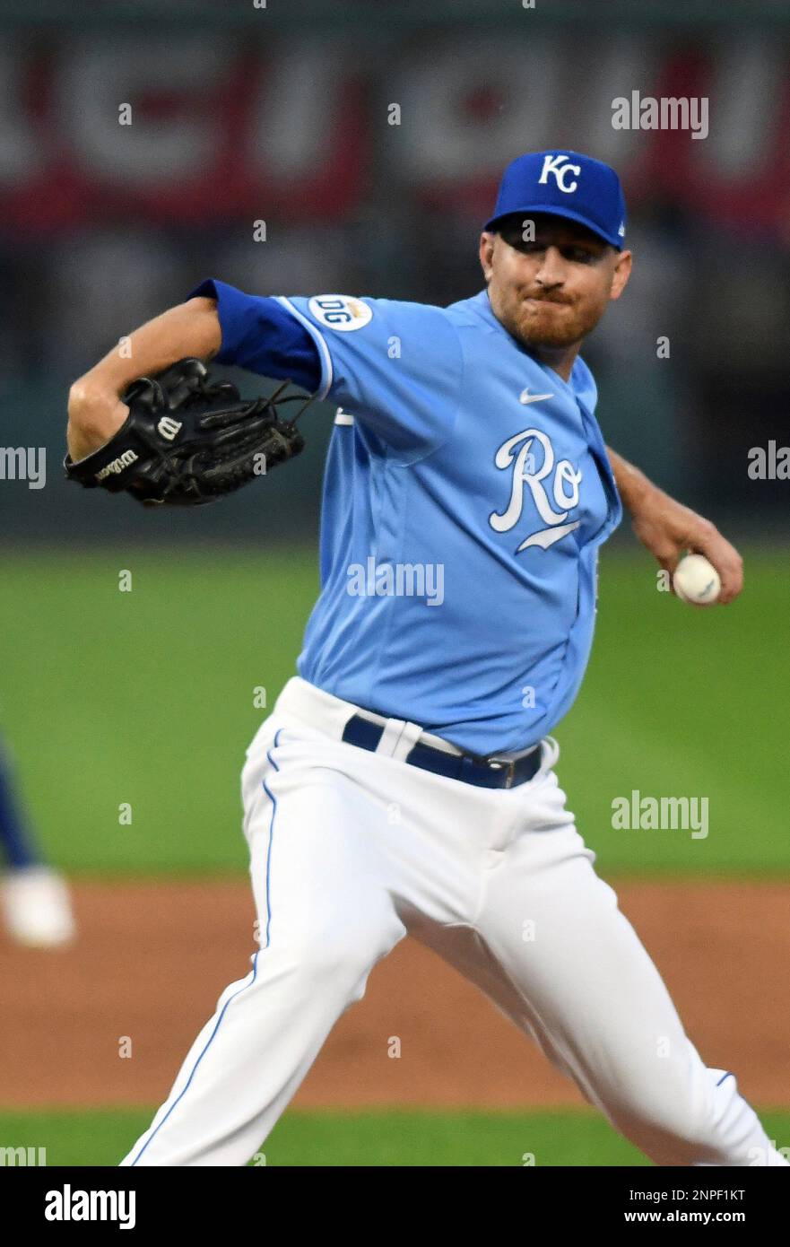 KANSAS CITY, MO - SEPTEMBER 26: Kansas City Royals pitcher Mike ...
