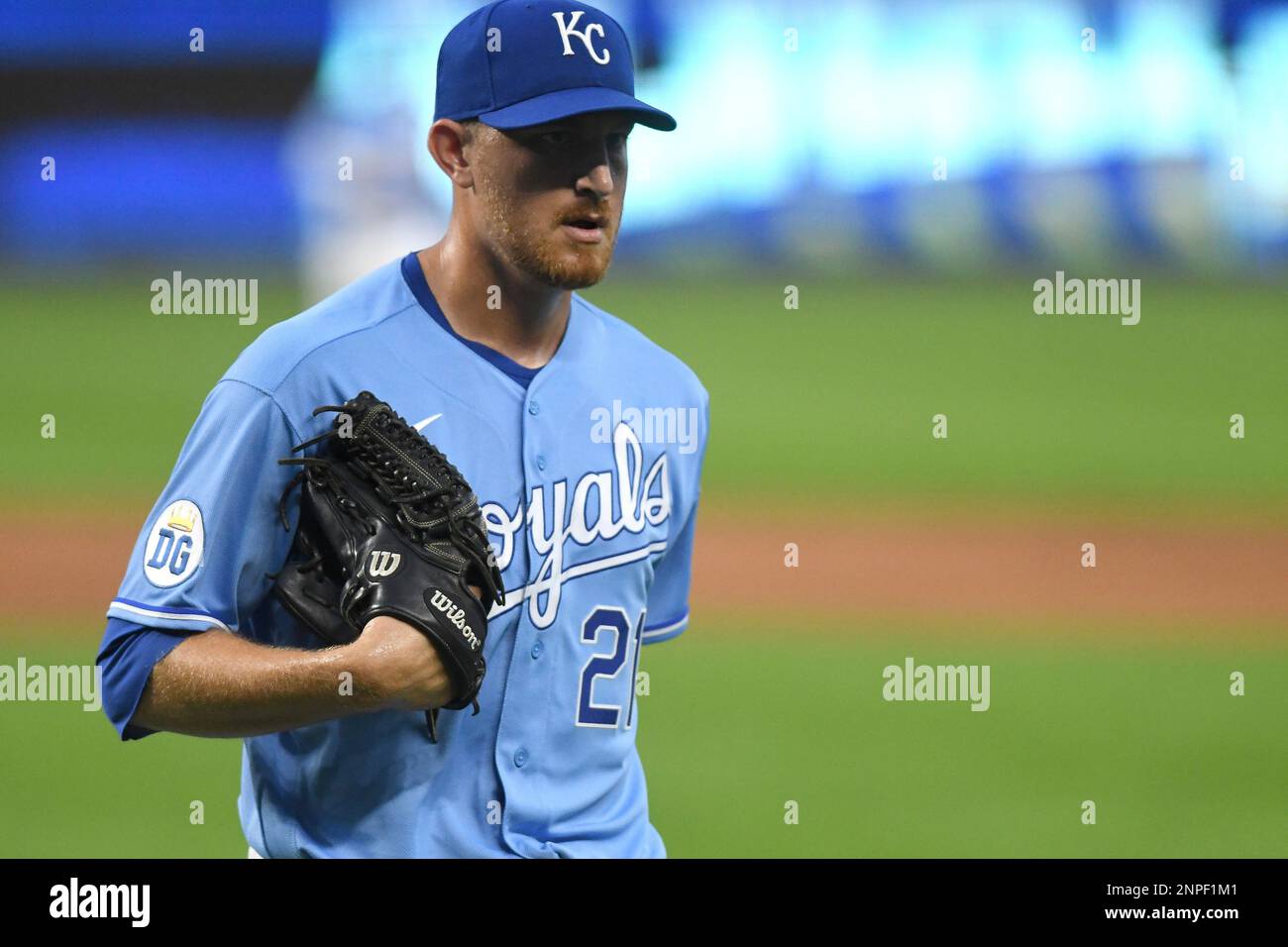 KANSAS CITY, MO - SEPTEMBER 26: Kansas City Royals pitcher Mike ...