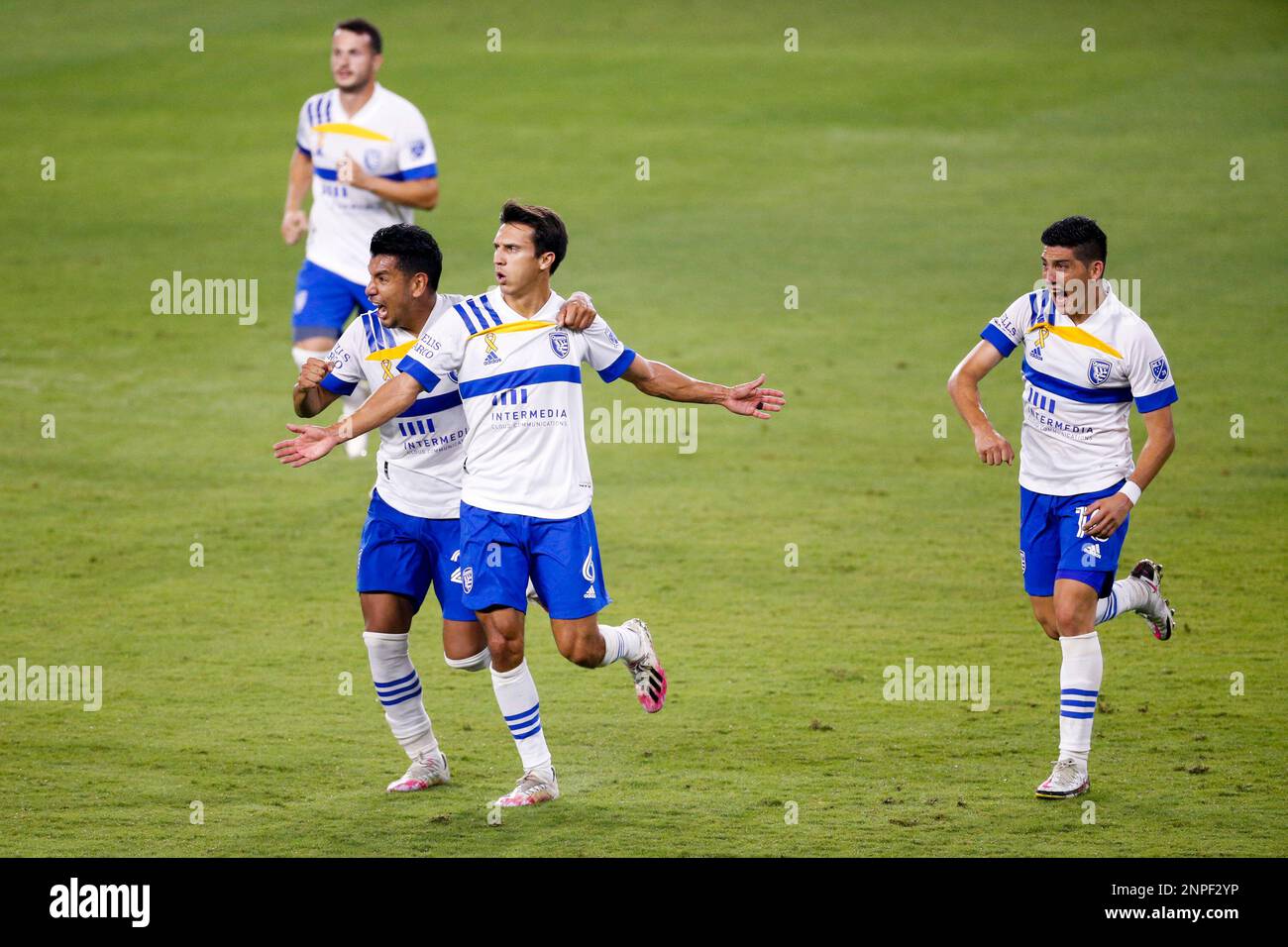 San Jose Earthquakes defender Shea Salinas (6) celebrates his goal with ...