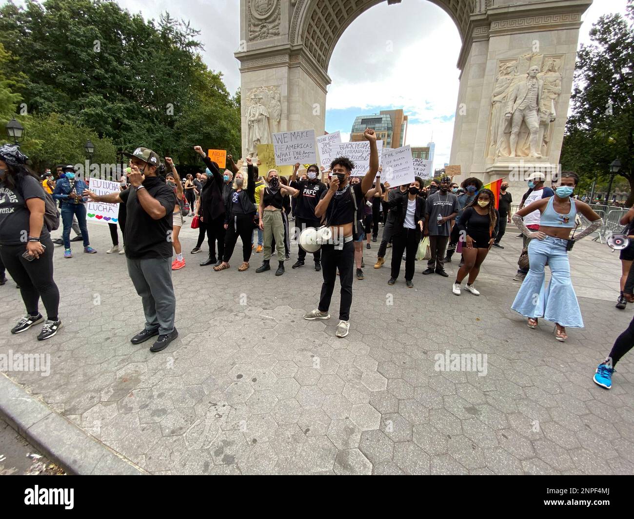 Photo by: STRF/STAR MAX/IPx 2020 9/27/20 Anti-Police and ICE Protesters ...