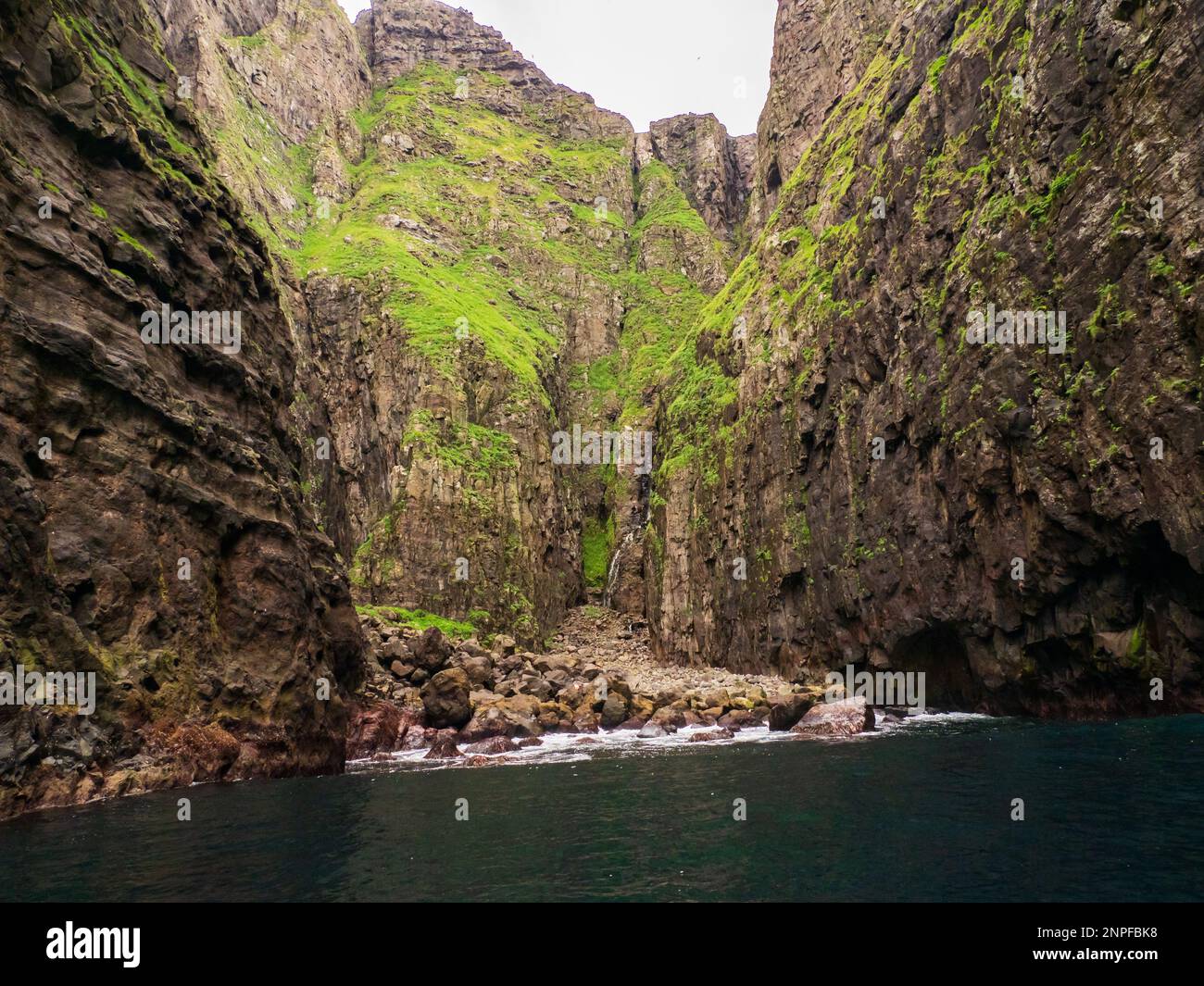 Vestmanna Sea Cliffs - view from teh boat. Streymoy. Faroe Islands ...