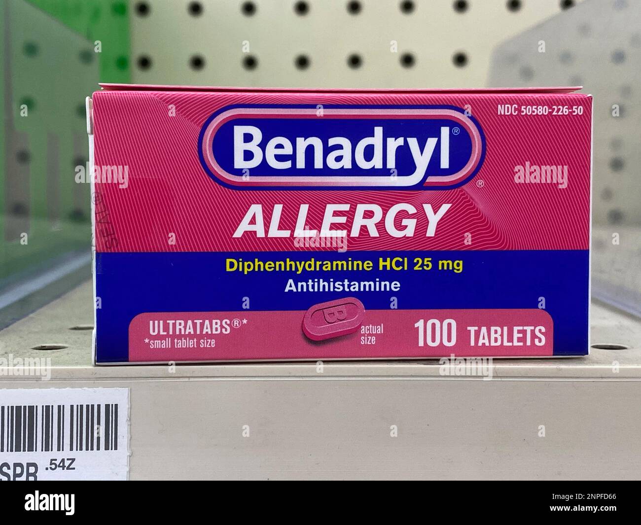 Photo by: STRF/STAR MAX/IPx 2020 9/25/20 TikTok "Benadryl Challenge ...