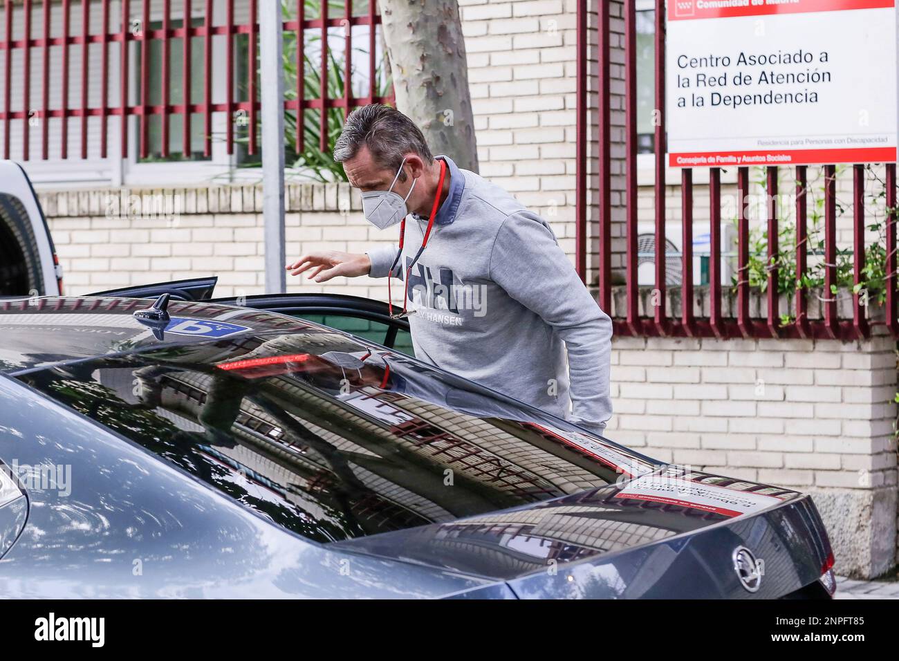 Iñaki Urdangarin arrives to his voluntary work at 'Hogar Don Orione ...