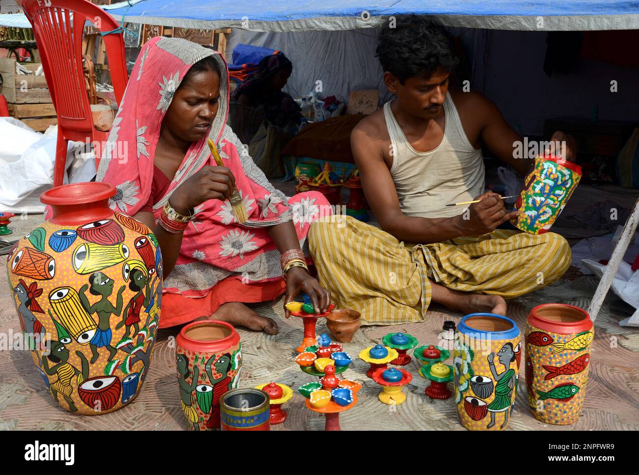Bengali rural artist hi-res stock photography and images - Alamy