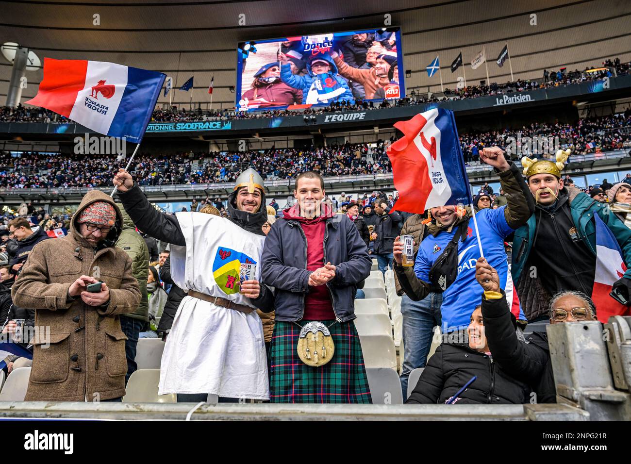 PARIS - Fans of France during the Guinness Six Nations Rugby match ...