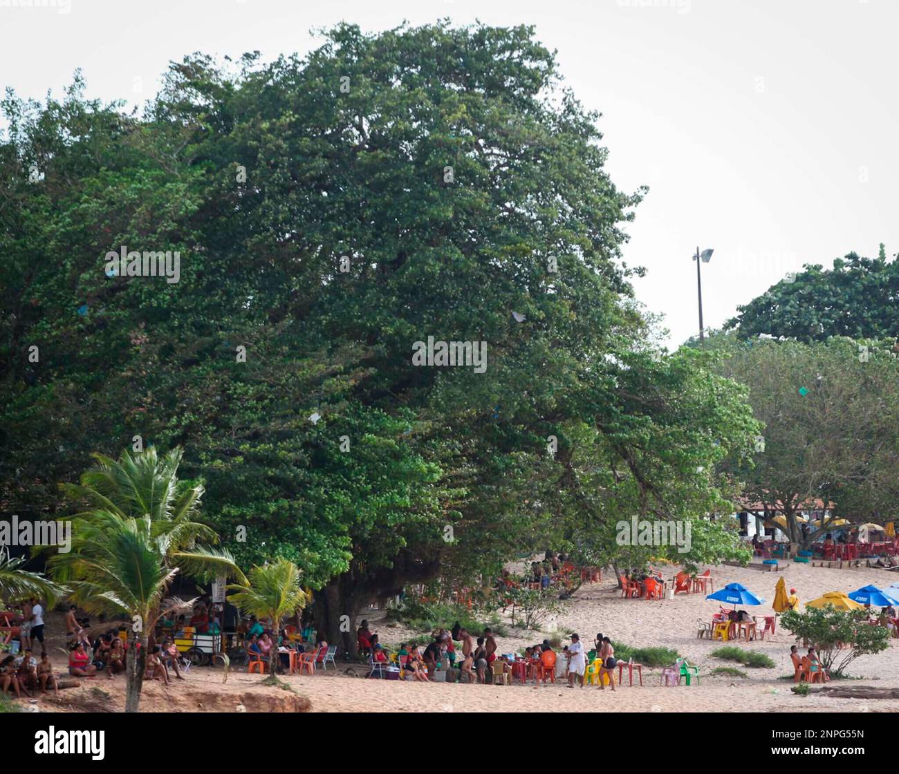 PA - Belem - 20/09/2020 - MOVEMENT IN THE BEACH IN MOSQUEIRO - Movement ...