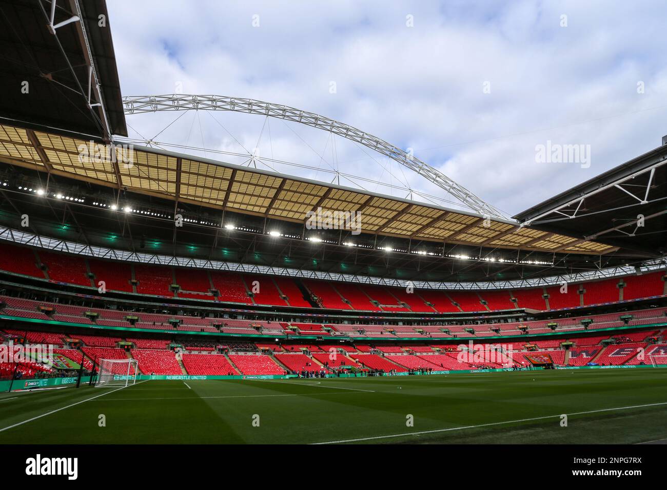 A view inside wembley stadium hi-res stock photography and images - Alamy