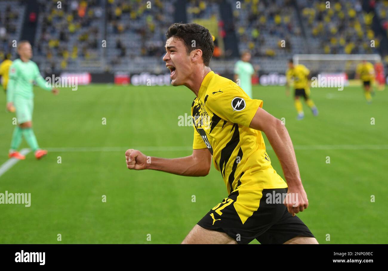Dortmund's Giovanni Reyna celebrates scoring during the Bundesliga ...