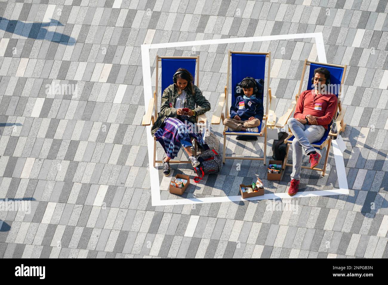 Photo by: John Nacion/STAR MAX/IPx 2020 A view of people enjoying the ...