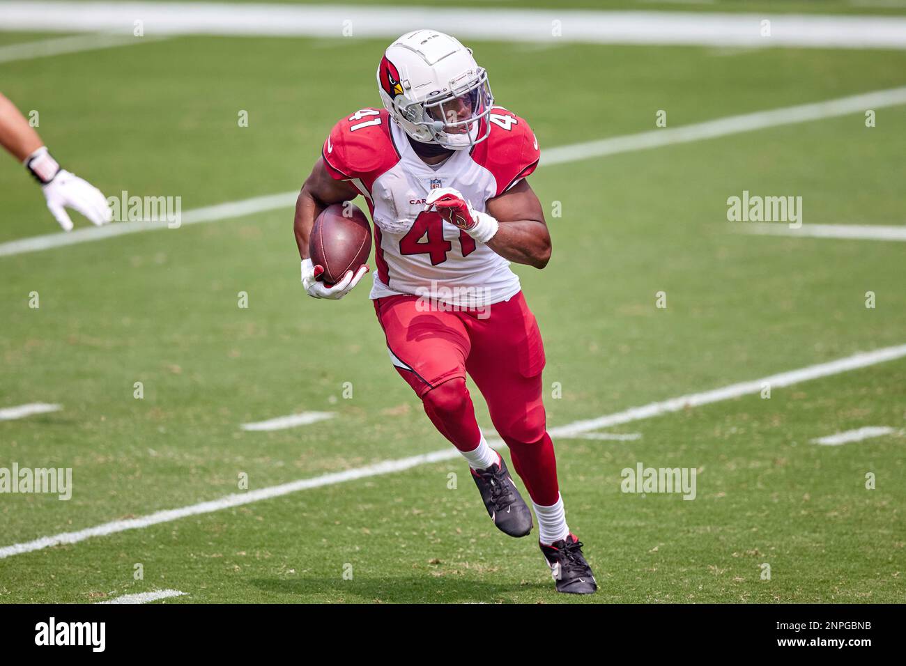 SAN FRANCISCO, CA - SEPTEMBER 13: Arizona Cardinals running back Kenyan ...