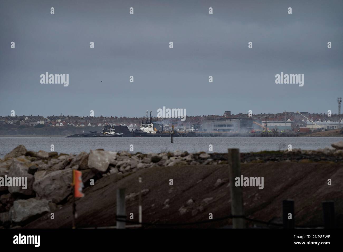 HMS Anson (S123) departing BAE Systems in Barrow-in-Furness (England ...