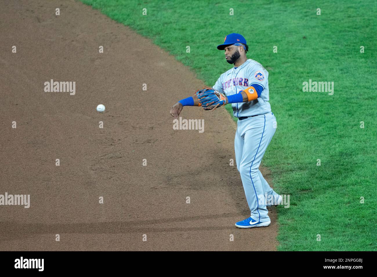 PHILADELPHIA, PA - SEPTEMBER 16: New York Mets Designated Hitter ...