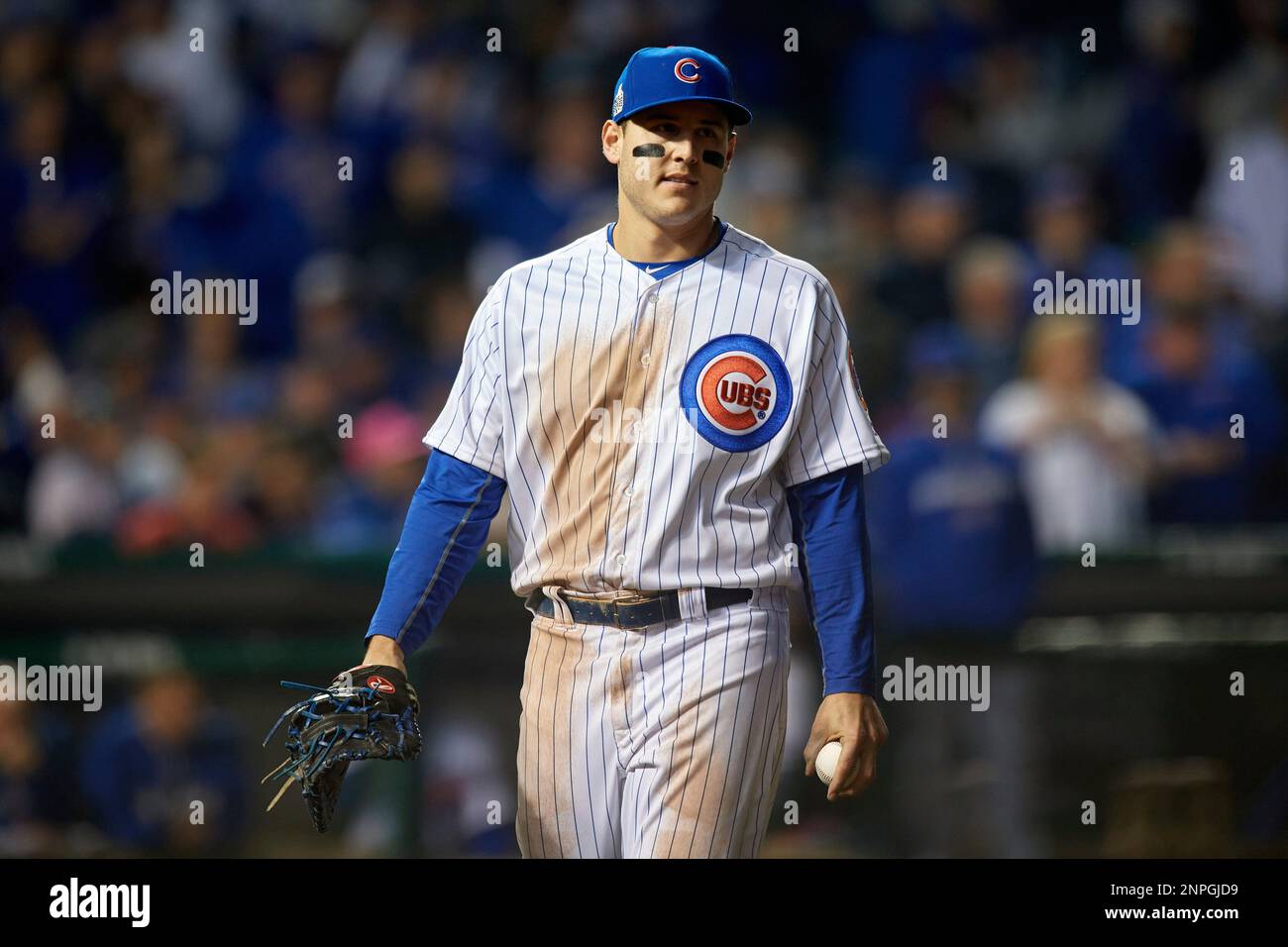 Chicago Cubs Anthony Rizzo (44) in the ninth inning during Game 3 of ...
