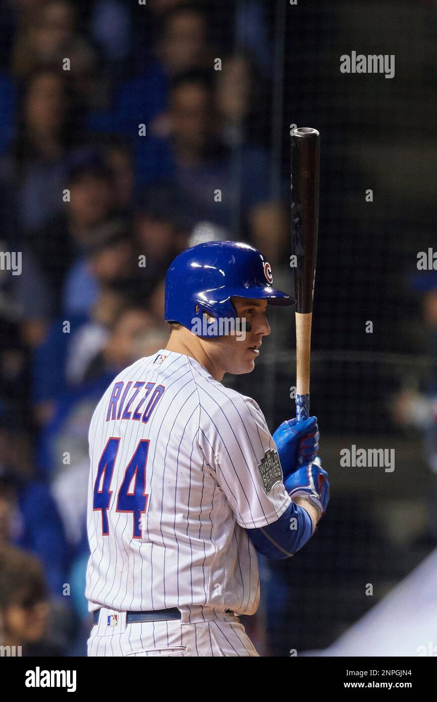 Chicago Cubs Anthony Rizzo (44) bats in the fourth inning during Game 3 ...