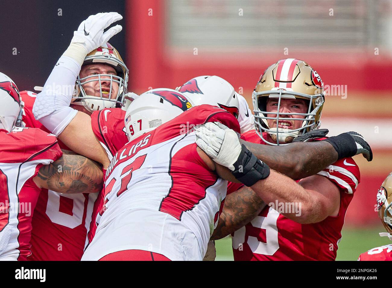 SAN FRANCISCO, CA - SEPTEMBER 13: San Francisco 49ers offensive tackle ...