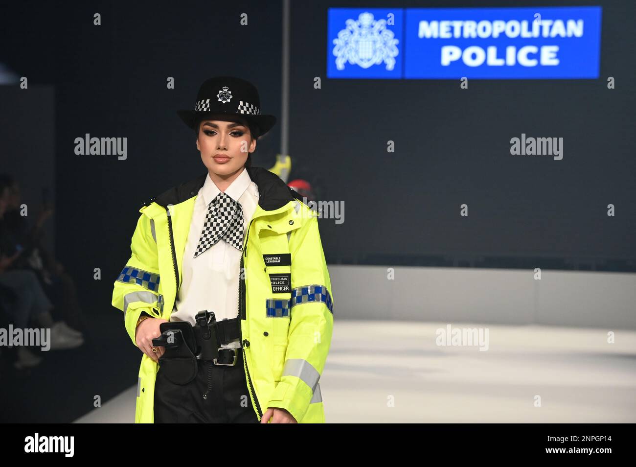Metropolitan police recruitment showcases hi-res stock photography and ...