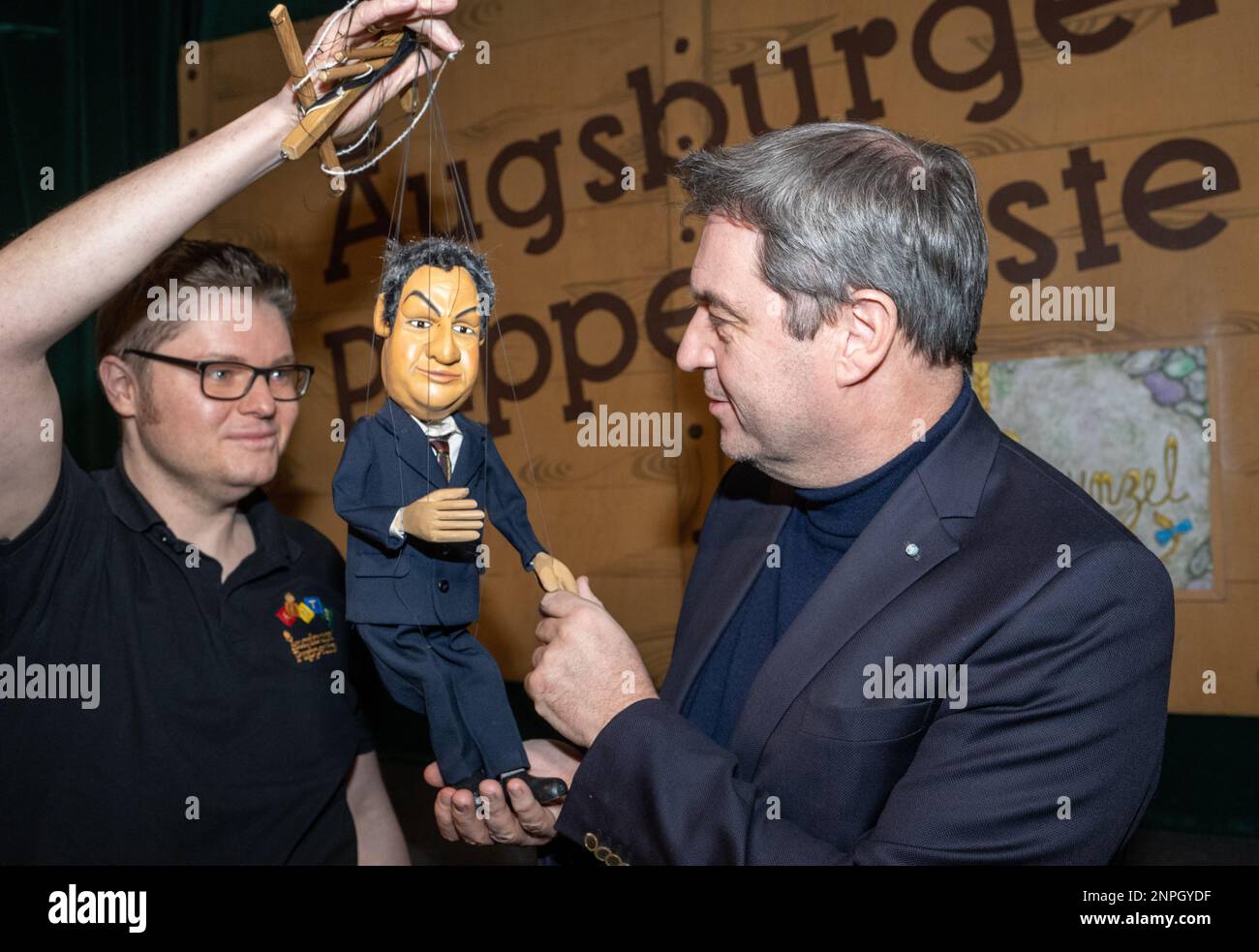 26 February 2023, Baden-Württemberg, Augsburg: Markus Söder (r, CSU ...